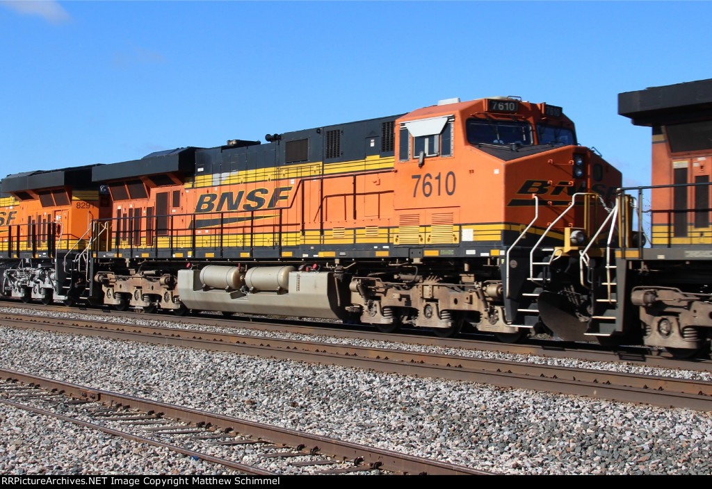 BNSF 7610